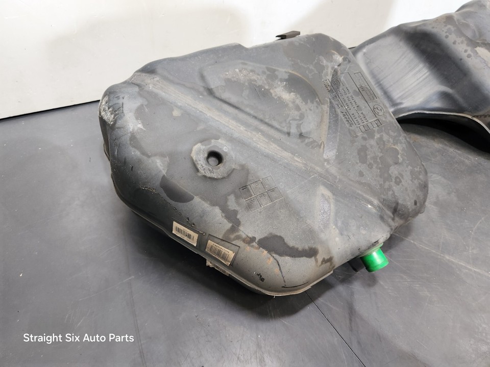 06-13 OEM BMW E90 E91 E92 E93 325 328 335 Gasoline Fuel Tank | eBay