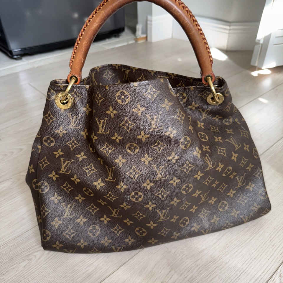Authentic Louis Vuitton Monogram Canvas Artsy MM Bag | eBay