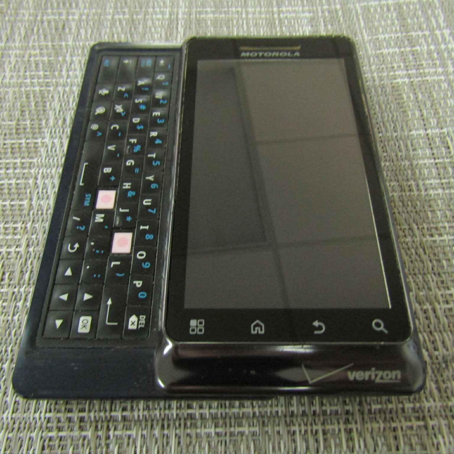 MOTOROLA DROID 2 - (VERIZON WIRELESS) CLEAN ESN, UNTESTED, PLEASE READ ...