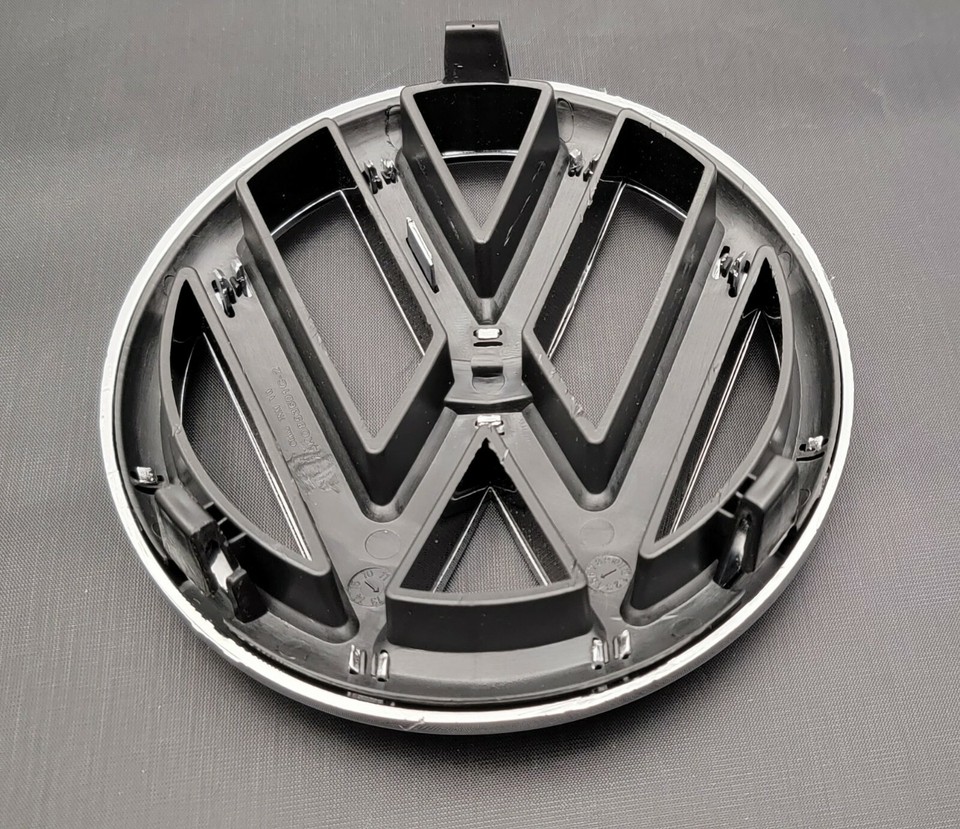 2010-2014 Volkswagen VW Golf Mk6 GTI TSI TDI R20 Front Grille Emblem ...