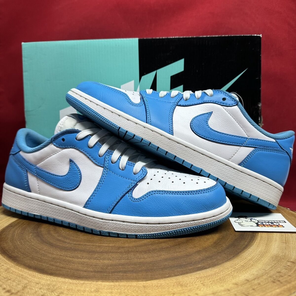 Nike Air Jordan 1 Low Retro SB UNC Blue OG Size 10 CJ7891 Nike Air Jordan 1 Low Retro SB UNC Blue OG Size 10 CJ7891