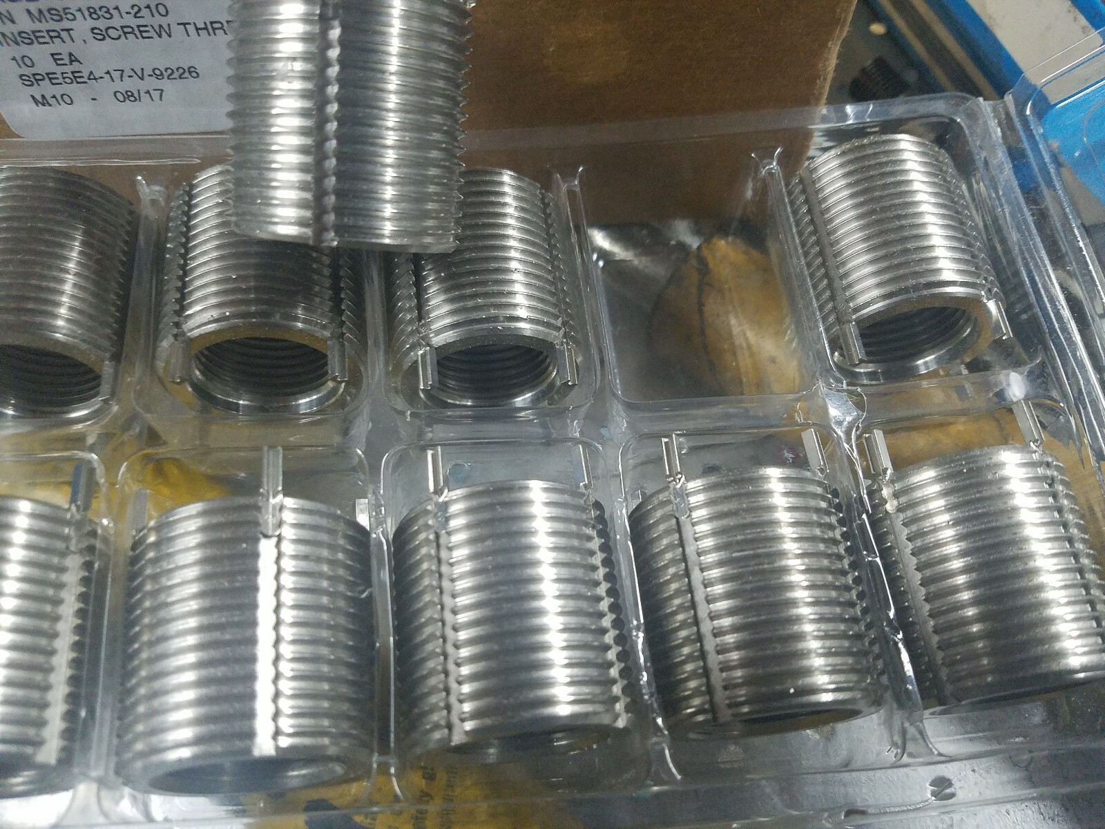 KEENSERT MS51831-210 Extra Heavy Duty 7/8-14 x 11/4-12 Stainless Steel ...