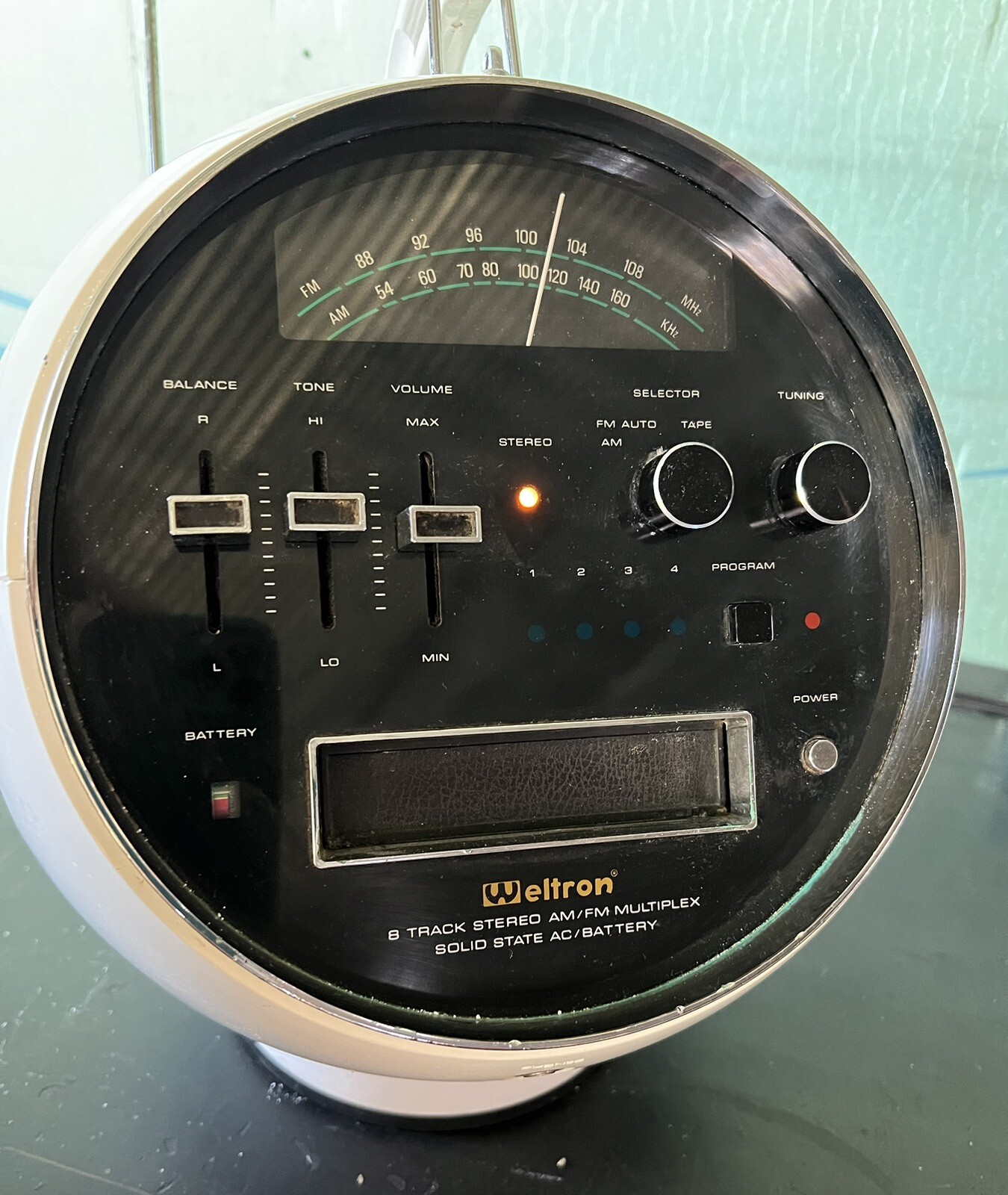 Weltron 2001 Space Ball Retro AM/FM Radio Stereo 8-Track Player Tested ...