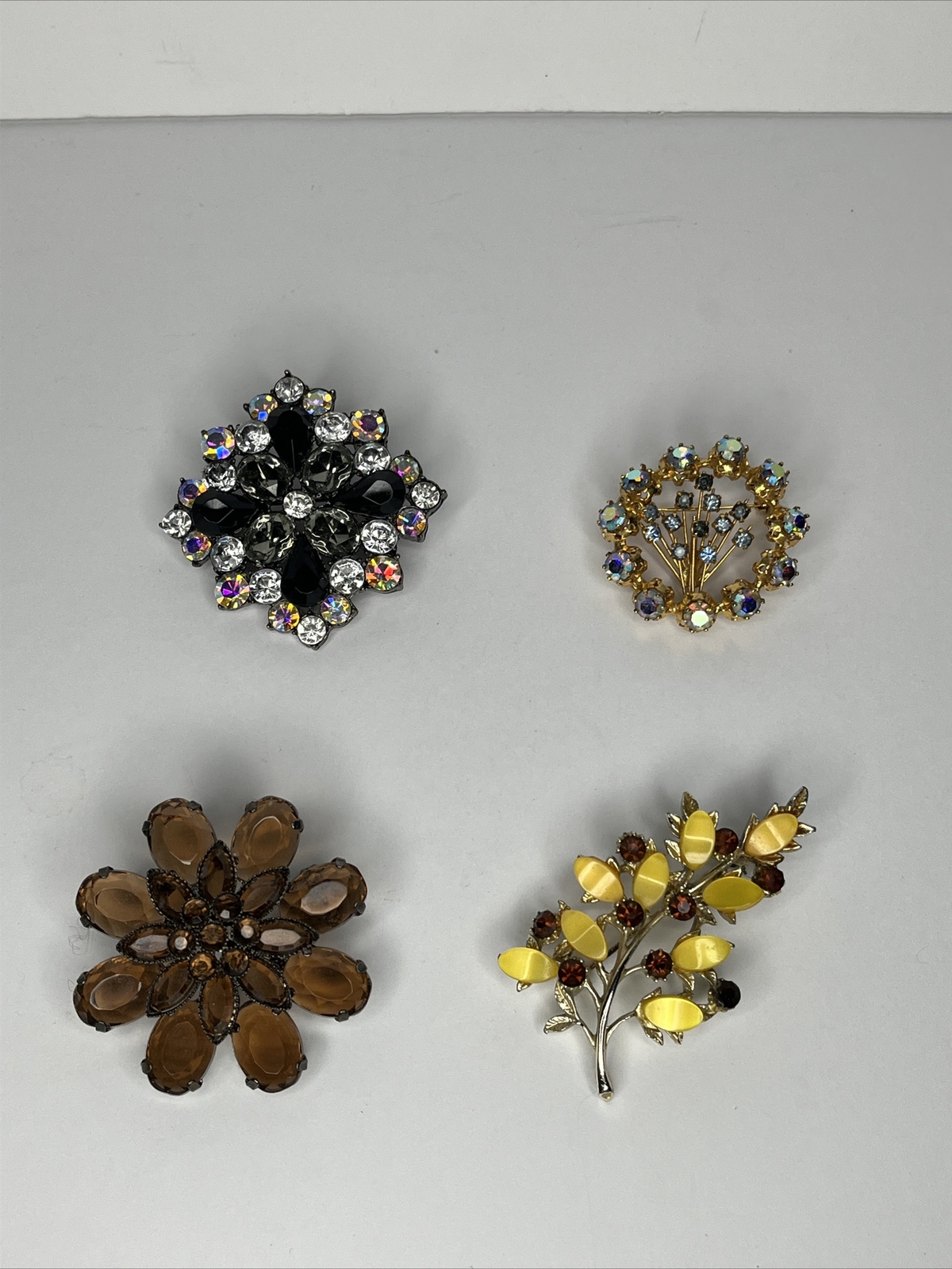Bulk Lot X4 Coloured Brooches 1950s - Gem