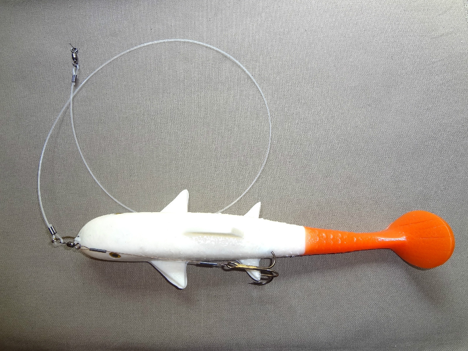 HYBRID MUSKY / PIKE SUCKER RIG - 1 TREBLE - 130# Fluorocarbon / 90 ...