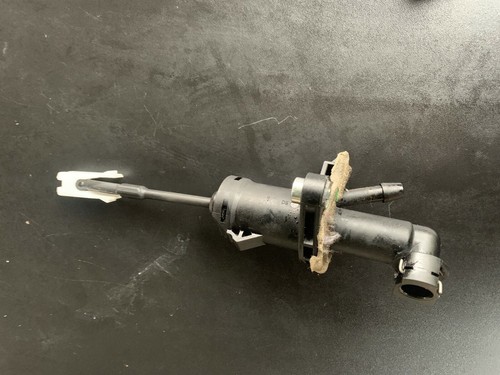 Seat Ibiza 6J Kupplungsgeberzylinder Geberzylinder Kupplung 6R0721388 ...