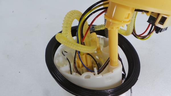 Pompe essence VOLKSWAGEN GOLF SPORTSVAN (AM1 AN1) 217973 | eBay