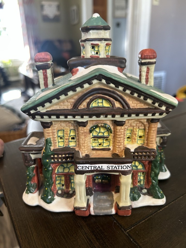Carole Towne 2000 Collection Central Station - Christmas Village ...