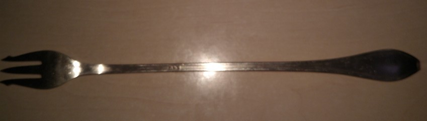 Handle Pickle Olive Fork Silverplate Heraldic International Mono R&B ...