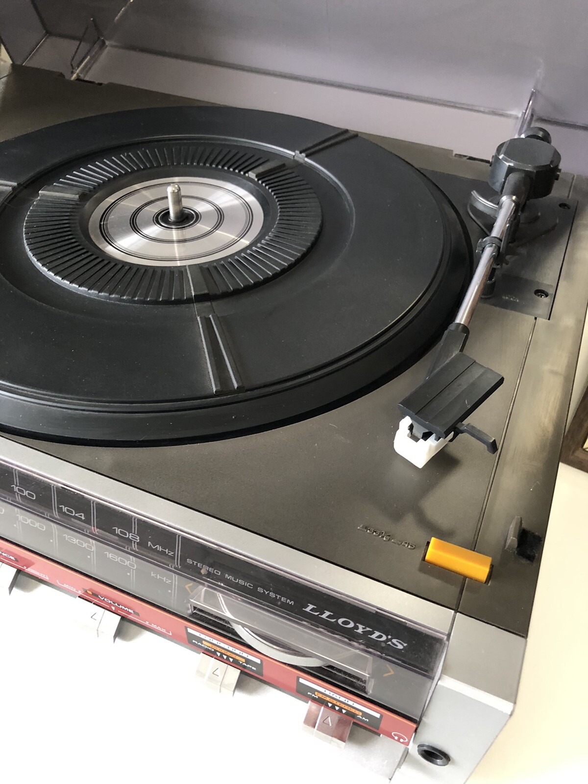 RARE - Vintage Lloyds Stereo Record & Tape Player AM/FM Tuner Model ...