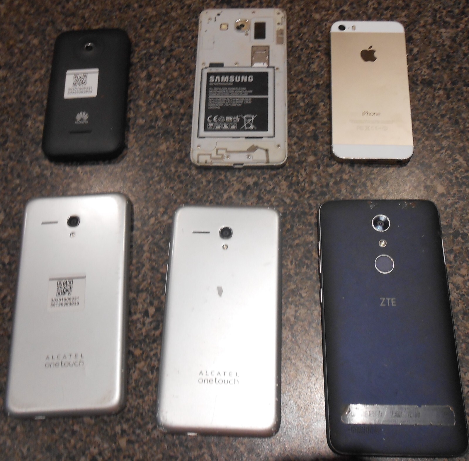 18 Phones, 8 Batteries, 23 Phone Cases 1 MP3 Player Pulse I860 Parts ...
