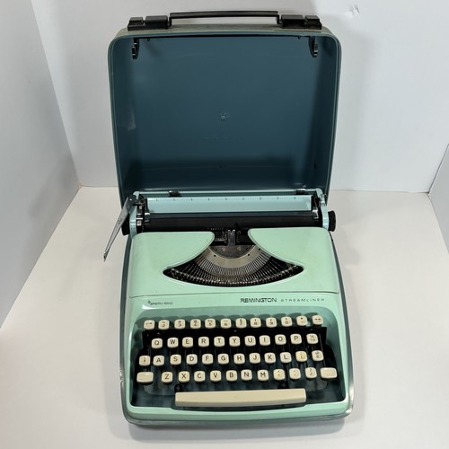 Vintage Remington Streamliner Sperry Rand BluePortable Manual ...