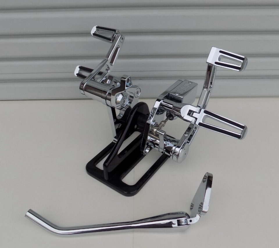 OUTLAW CHROME FORWARD CONTROLS & KICKSTAND 2000-2017 SOFTAIL HARLEY ...
