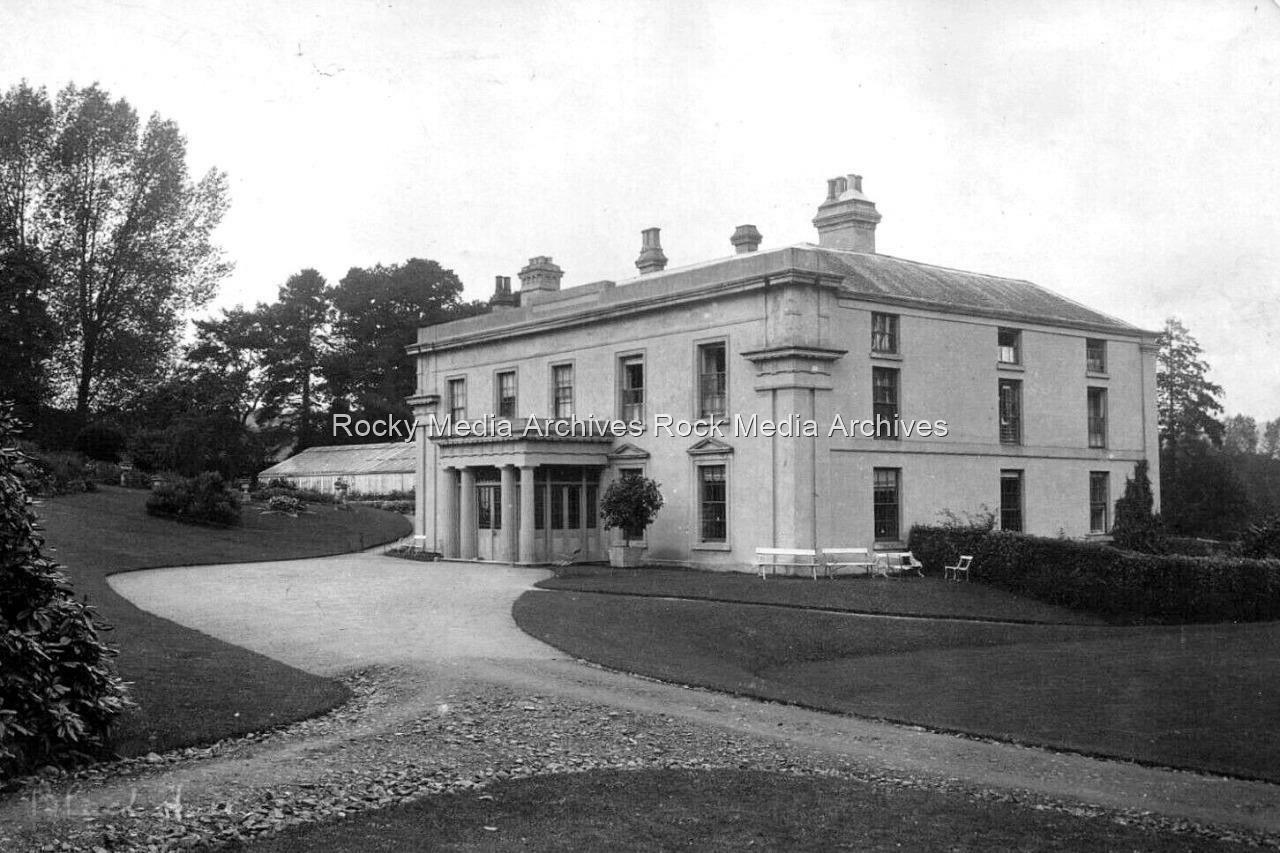 mdf-13 Black Hall nr Avonwick, Devon. Photo | eBay UK