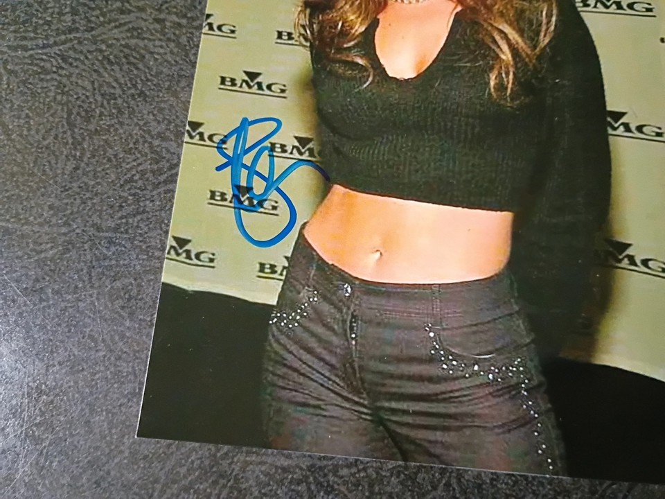 LEAH REMINI Hand Signed Autograph 4X6 Photo _ FAMOUS SEXY ACTRESS KING ...