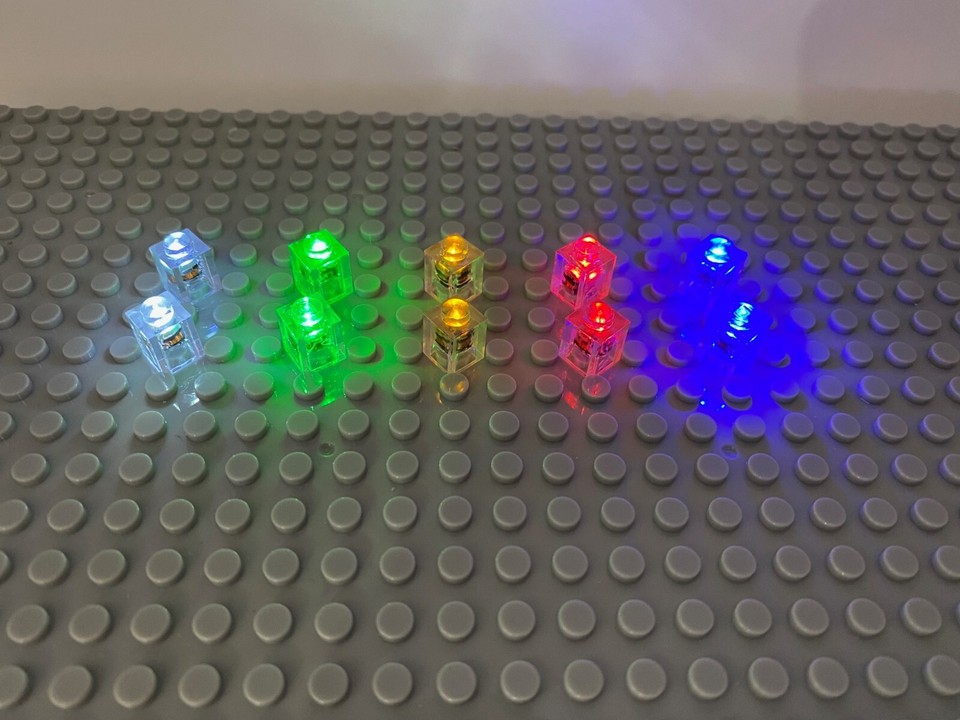BrickLites Wirelessly Powered Light Kit for LEGO Bricks MEGA Blocks LED ...