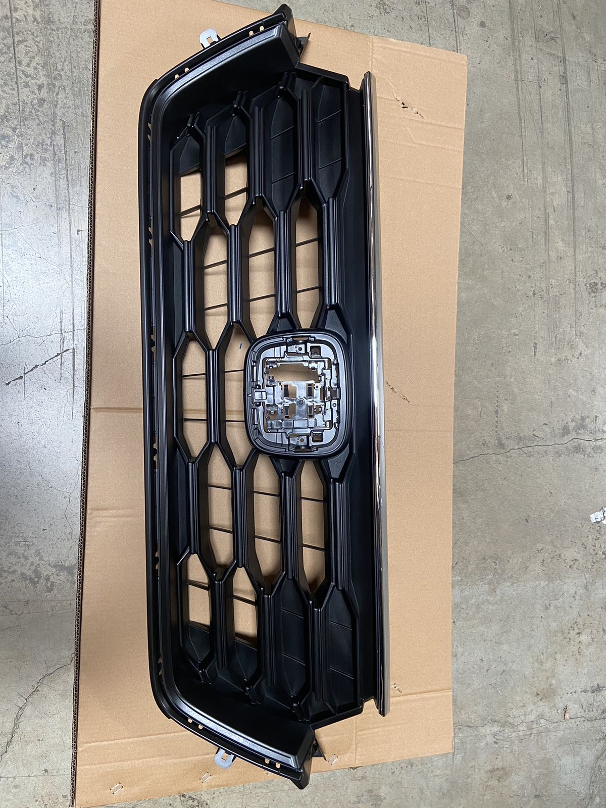 OE-Style Upper Grill For 2023-2024 Honda CRV CR-V Front Bumper Mat ...