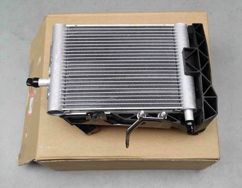 LAND ROVER RANGE ROVER III L322 Auxiliary Radiator LR011466 NEW GENUINE ...