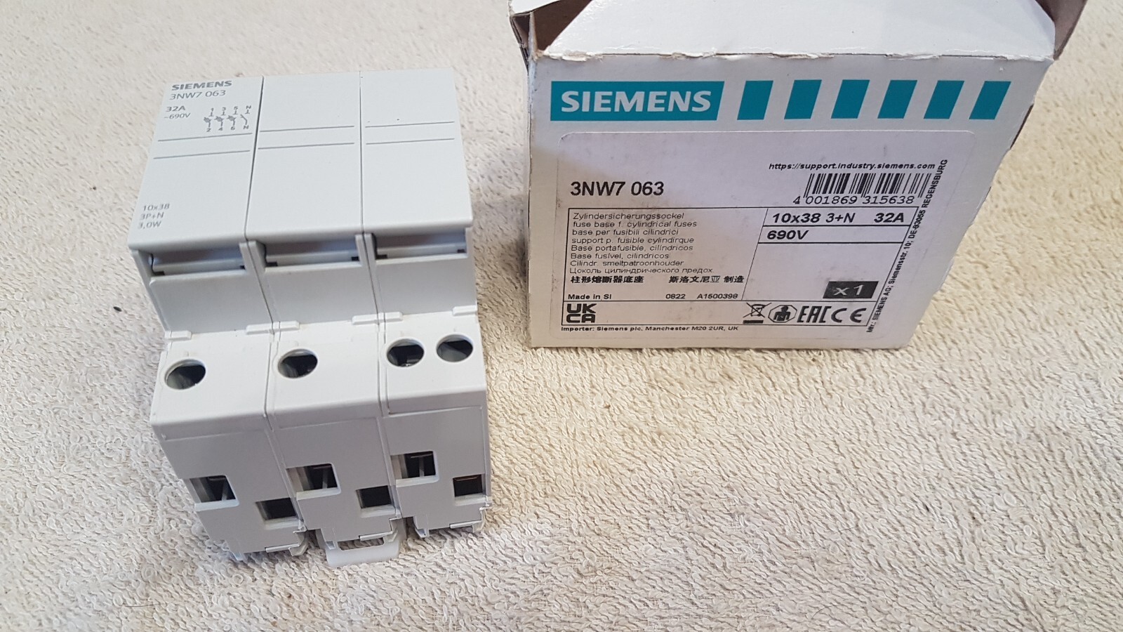 Portafusibile Siemens cilindrico 3NW7 3P+N 32A 10,3X38 3M 3NW7063 | eBay