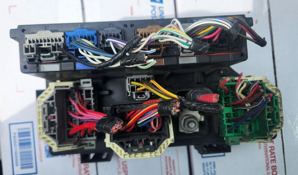 2010 Dodge Avenger Chrysler Sebring TIPM Totally Integrated FUSE BOX ...