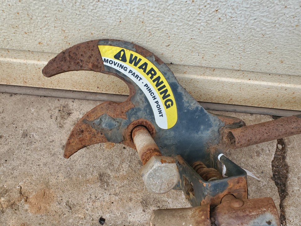 OEM Curtis Sno-Pro 3000 P.S. Latch Hook Assembly 1TBP115 Hitch-N-Run ...