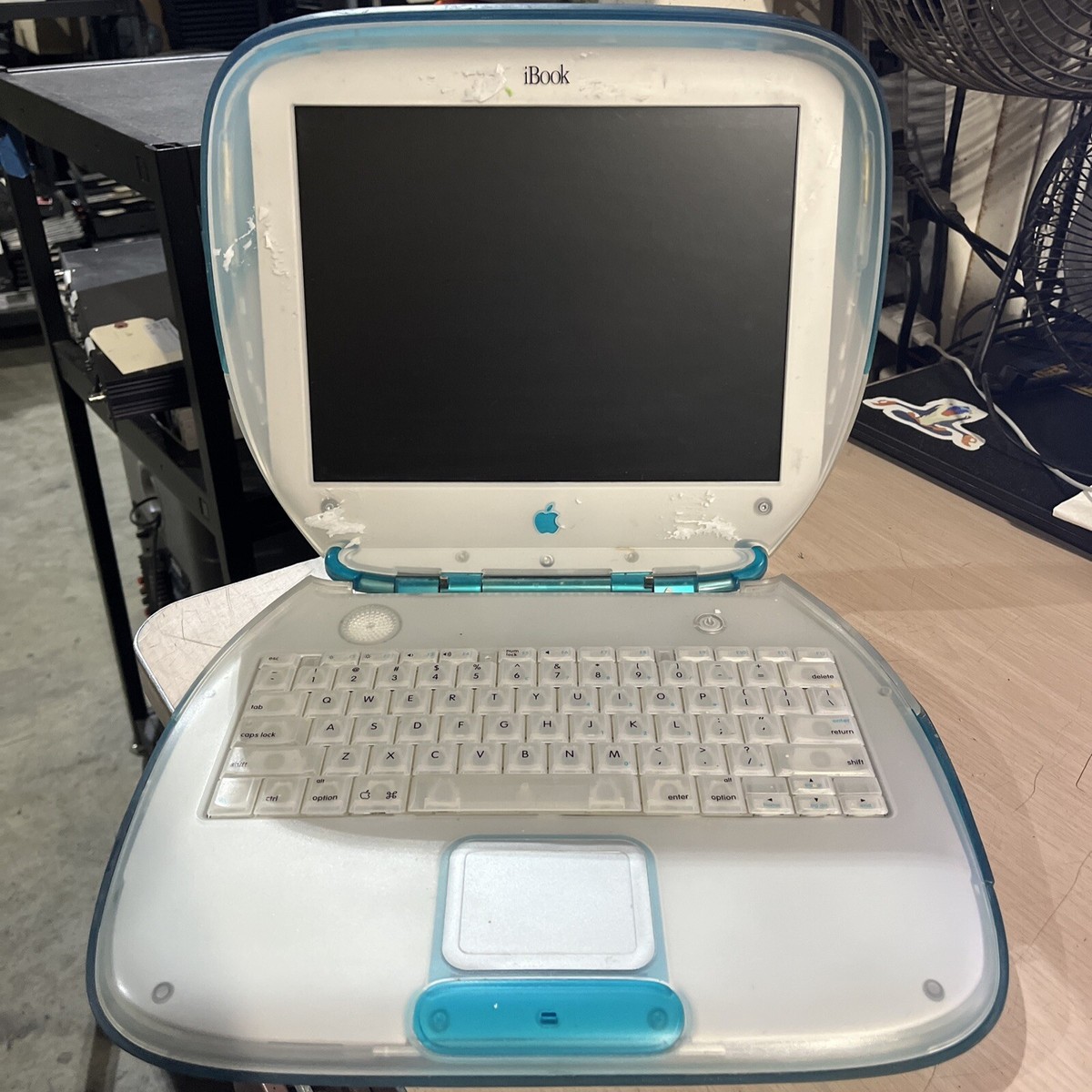Apple iBook G3 クラムシェル ブルーベリー|ノートPC Apple iBook G3 クラムシェル ブルーベリー|ノートPC