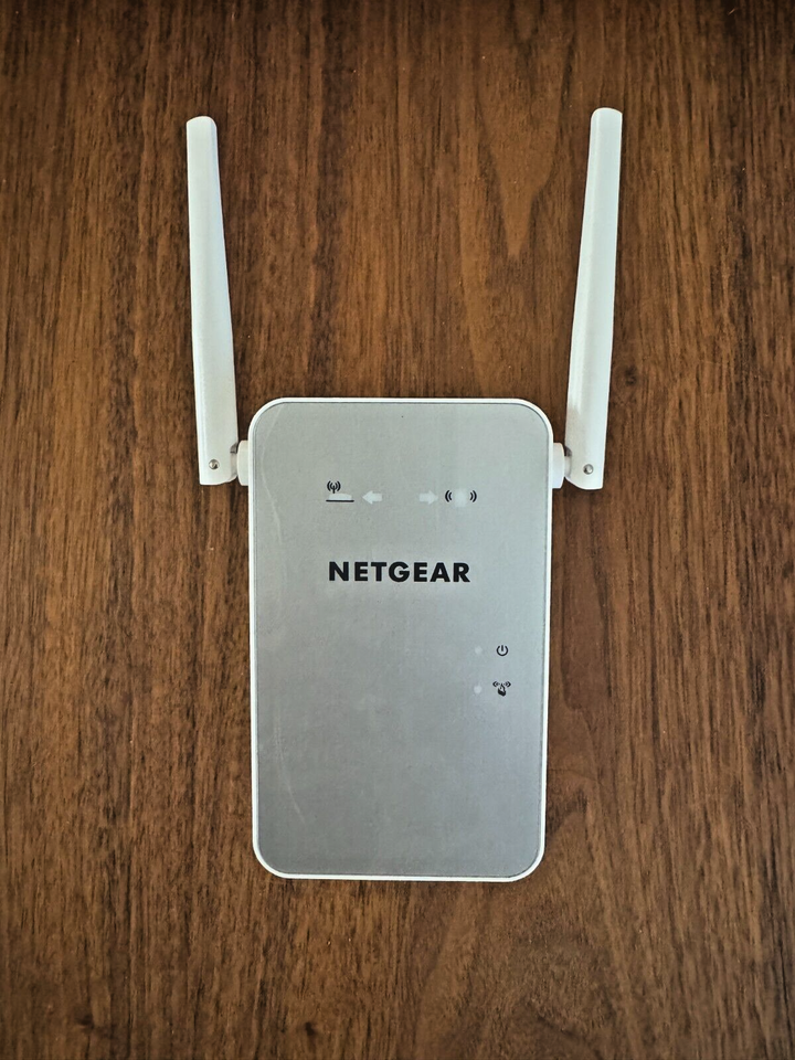 NETGEAR AC1200 Wi-Fi Range Extender Pre-Owned With Box & User Manual ...