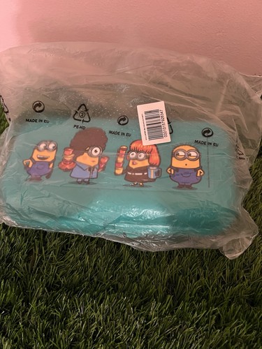 Tupperware Minions Packables Hoagie Sandwich Keeper Container Box ...