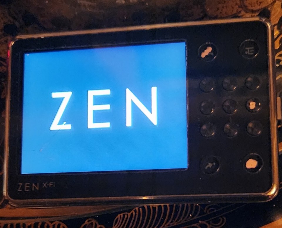 Creative ZEN X-Fi 8GB Media Player | 8 GB | Black | MP3 MP4 | FM Radio ...