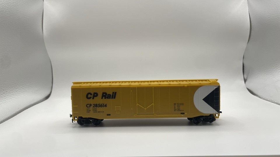 Lot of 7 HO Scale Rolling Stock Hopper Box Car Tank Car Gondola Caboose ...