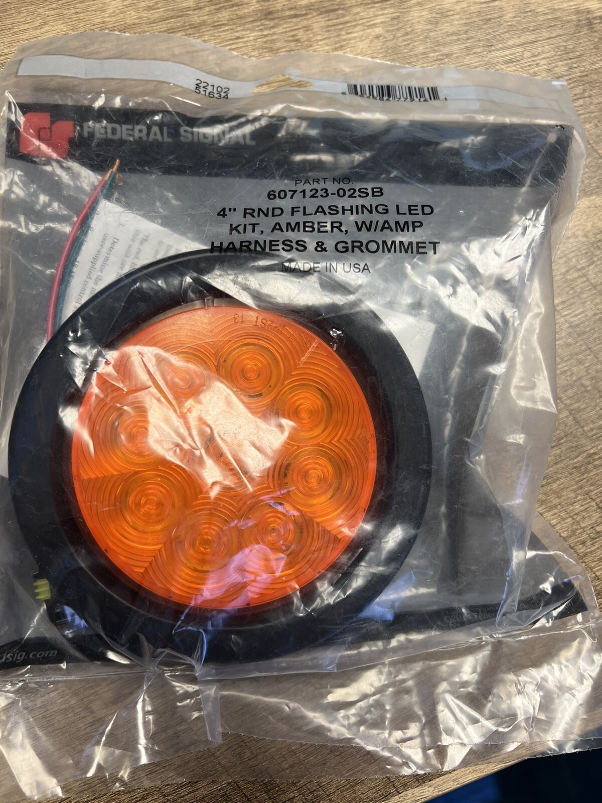 Federal Signal 4” Round Amber Light For Utility Bed Truck- 607123-02SB ...
