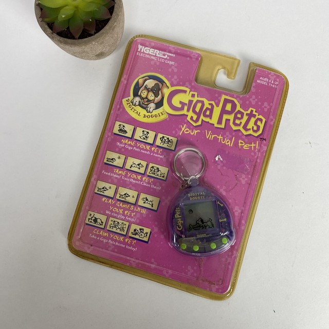 Giga Pets Digital Doggie 1997 Tiger Virtual Pet 71-611 Purple Dog A4643 ...