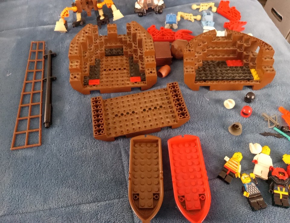 LEGO LOT Vintage Pirate Ship Bionicle Figures Huge Mix | eBay