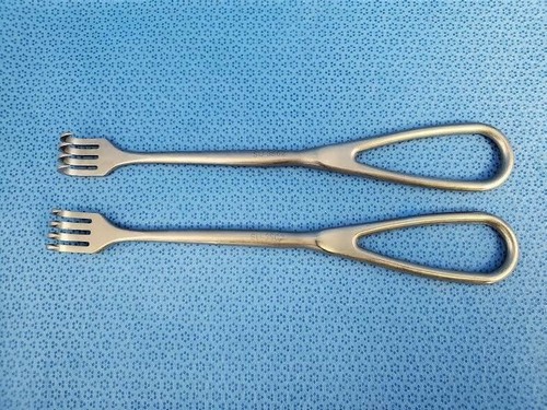 Set of 2 V. Mueller SU-3562 Volkman Retractors 7-3/4" Long, 4 Sharp ...