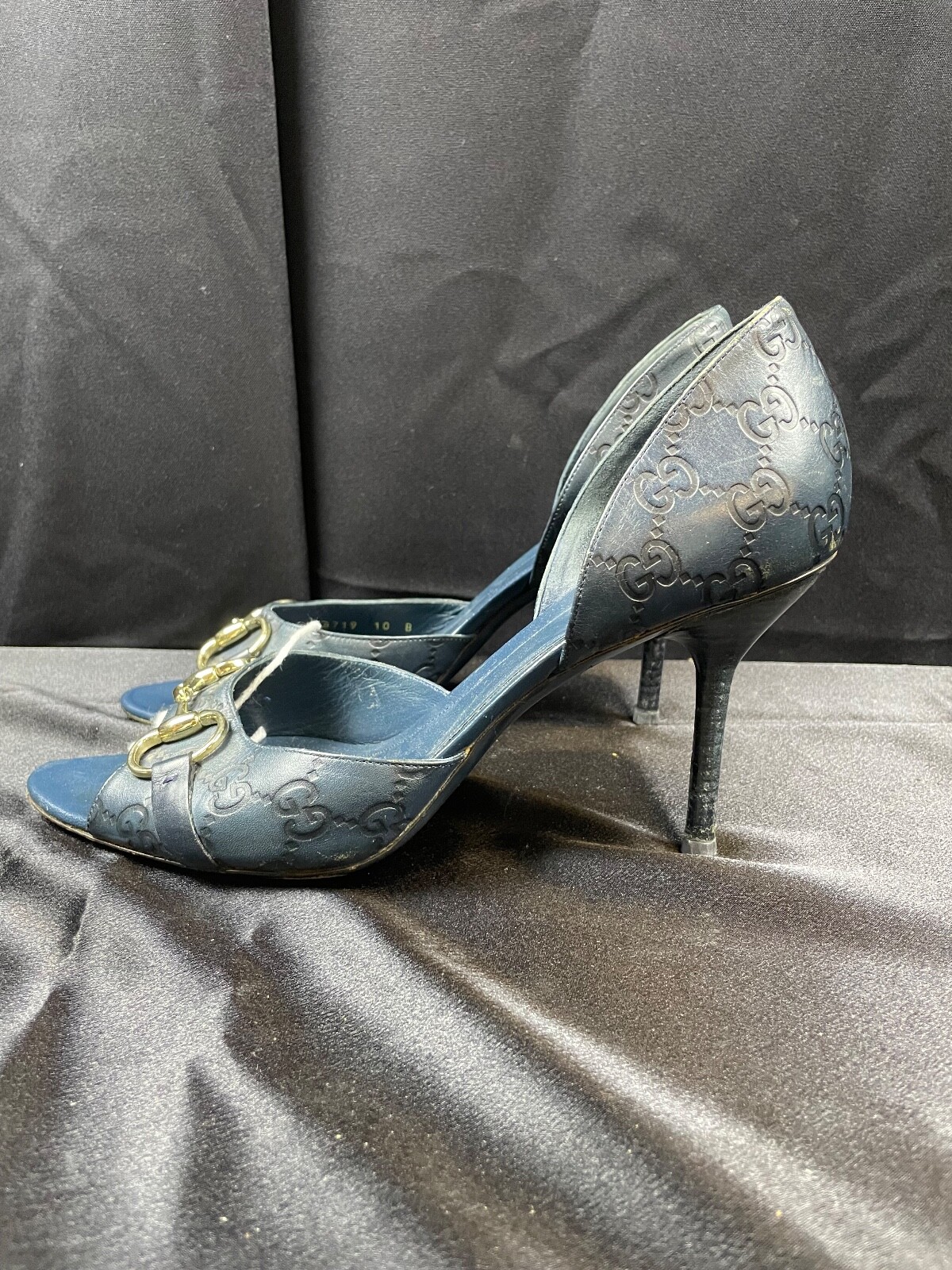 Vintage dark royal blue/gold Gucci leather heels size… - Gem