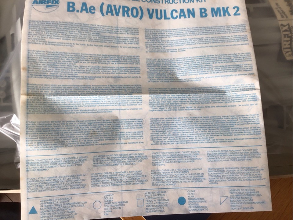 Airfix 1/72 Avro Vulcan Model Kit - RAF Version With Blue steel. See ...