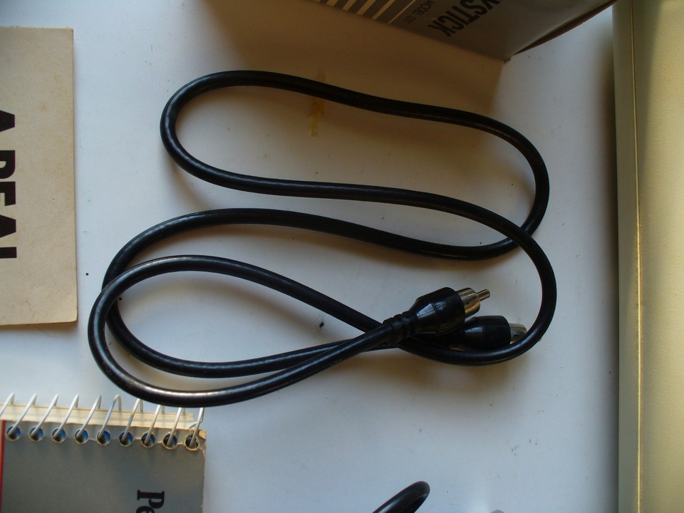 Vintage Commodore VIC-20 Computer System W/ Box & Cords Joystick and ...