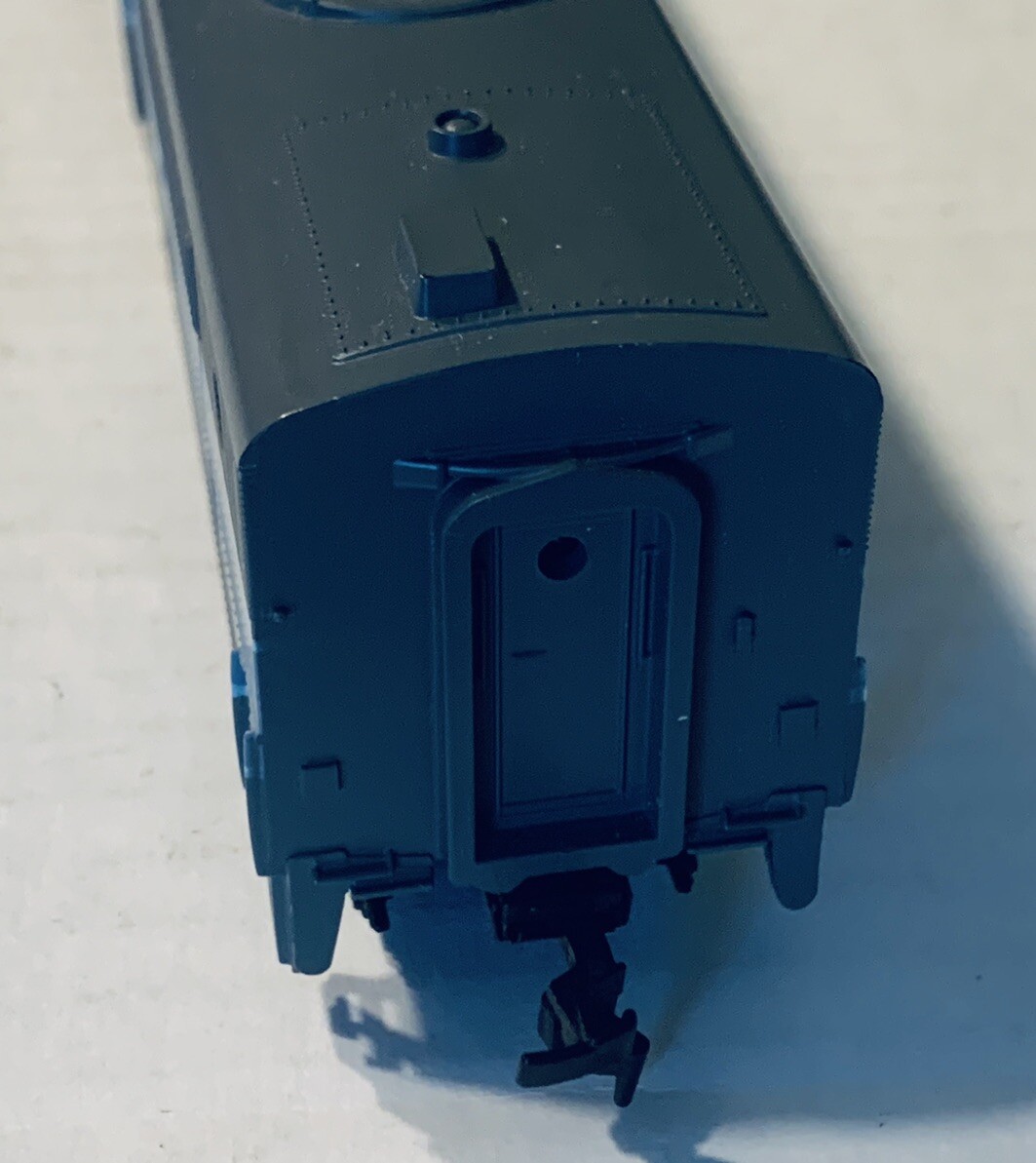 ALCO Pa1 Diesel Powered Passenger Locomotive NYC 4211 HO Athearn 3303 ...