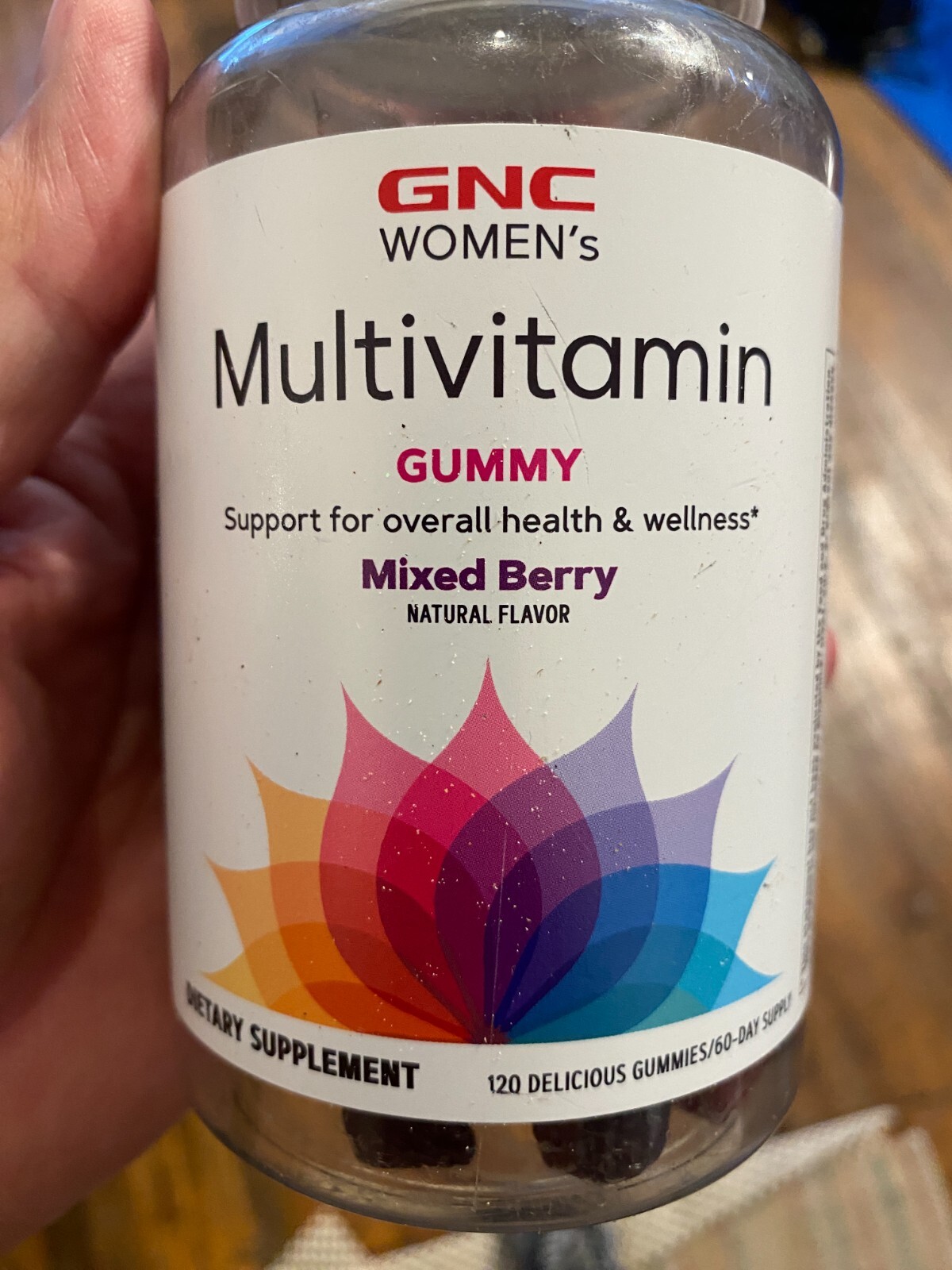GNC Women's Multivitamin Gummy Mixed Berry 60 Gummies 30 Day Supply Exp ...