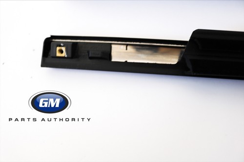 2014-2018 Silverado Sierra LH Drivers Side Front Window Molding ...