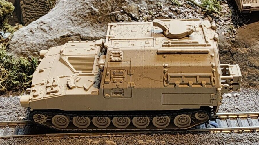 1:72 Scale M992A2 Field Artillery Ammunition Supply Vehicle (FAASV) | eBay