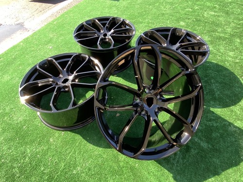 Staggered Black Wheels for Porsche Panamera S/GTS/Turbo - 22 Inch Rims ...