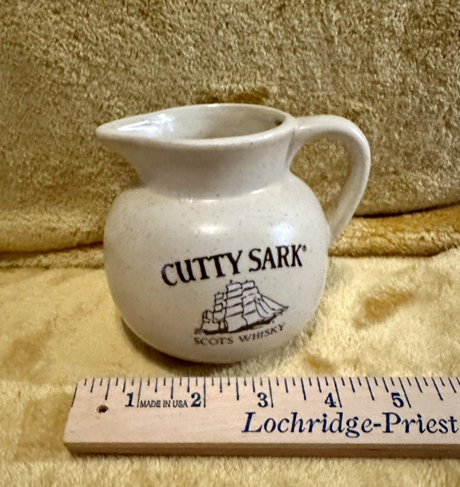 Cutty Sark Scot’s Whisky/Scotch Pitcher Vintage Ceramic Whiskey Pub Jug ...