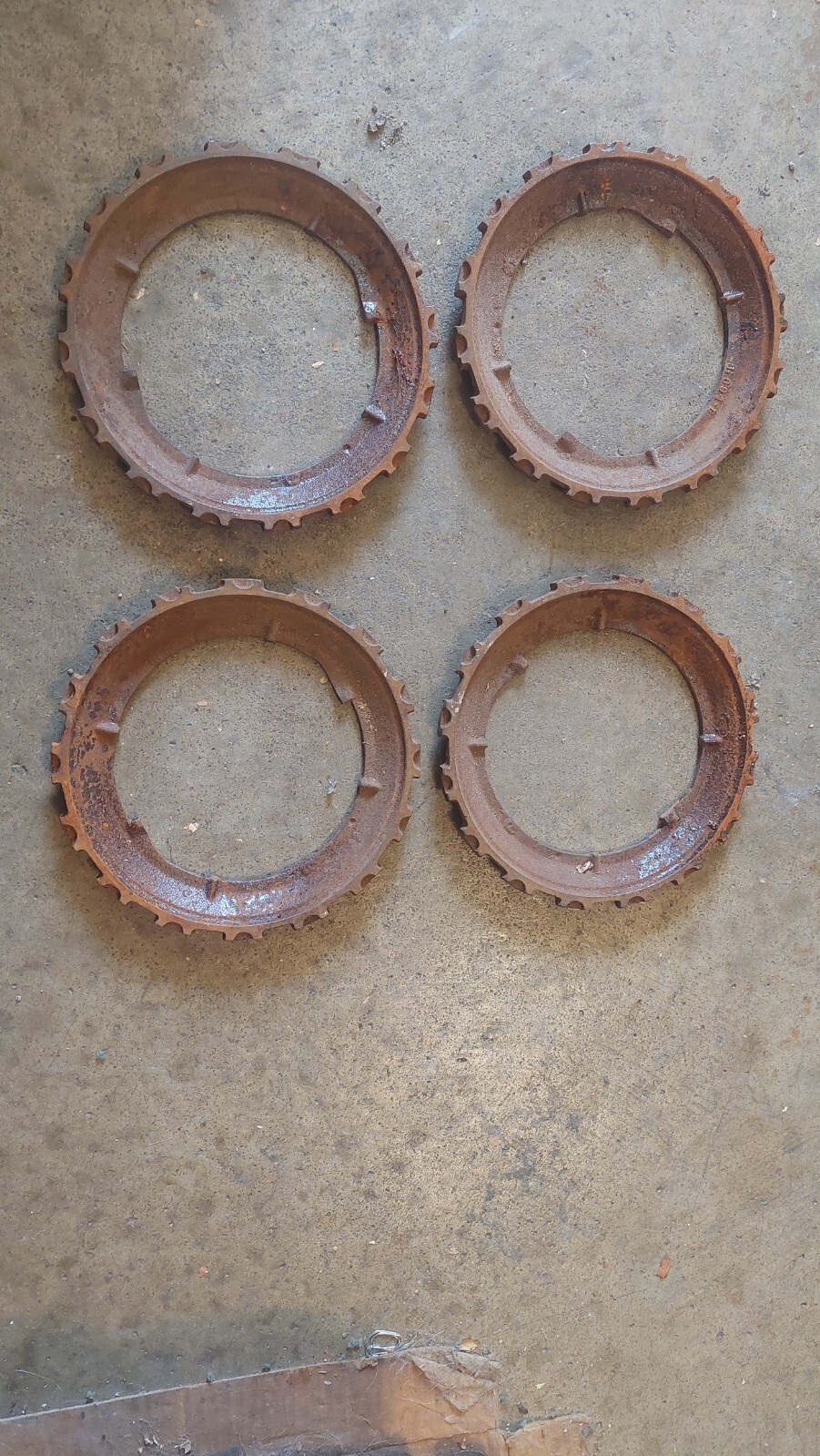 4 Cast Iron JD Planter Plates, H694B John Deere | eBay
