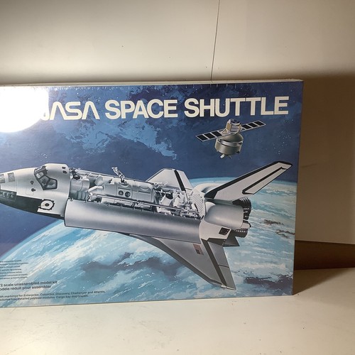 Monogram NASA Space Shuttle 5702 1/72 FS NEW Model Kit ‘Sullys Hobbies ...