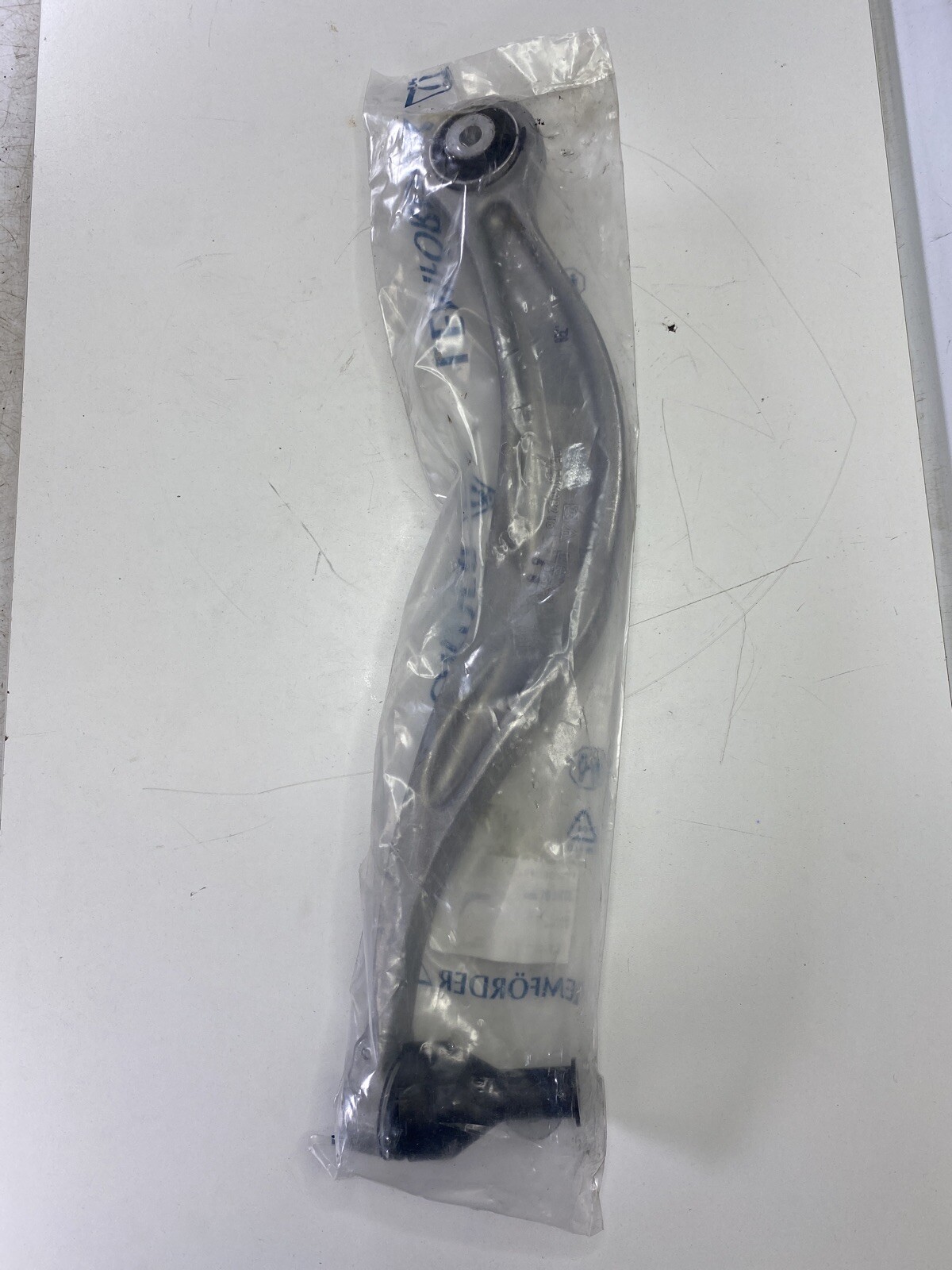 Lemforder 3734501 Left Rear Control Arm and Ball Joint Assembly ...