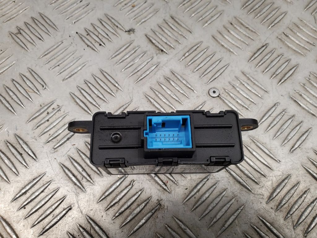 Mercedes-Benz GLA W156 2015 Sonstige Steuergeräte / Module A2469008113 ...