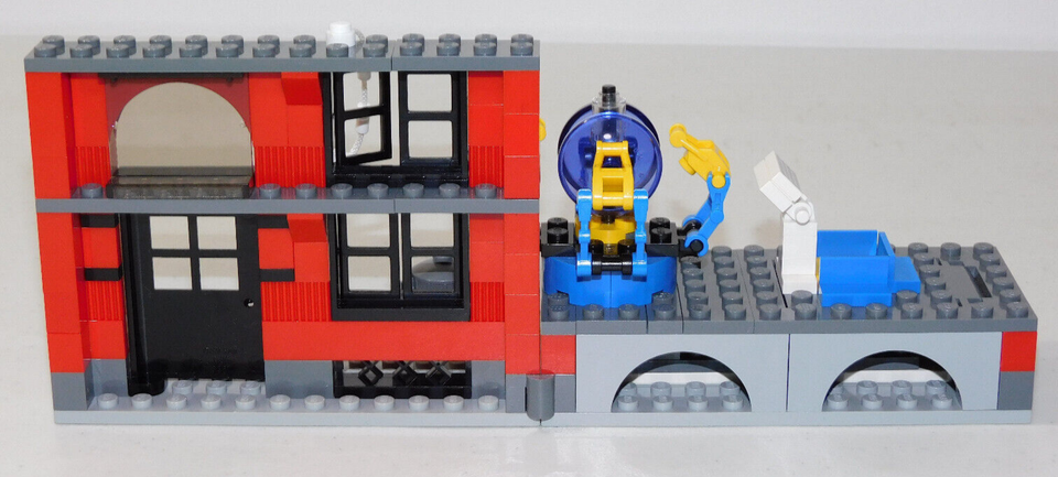 100% 2004 LEGO #4857 Set Spider-Man 2: DOC OCK'S FUSION LAB Harry ...