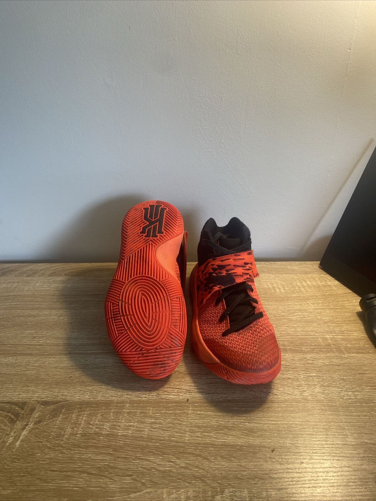 Size 7 - Nike Kyrie 2 Inferno - 819583-680 for sale online | eBay
