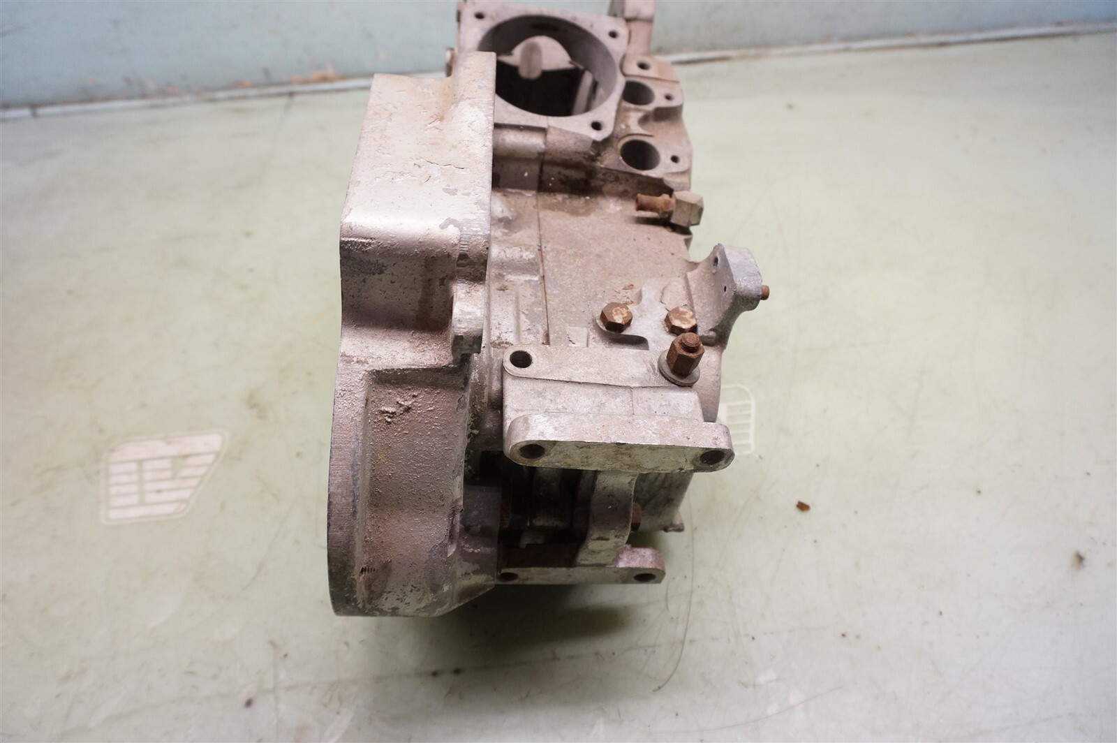 1973 Harley Ironhead XL Sportster engine cases xlch1000 1000 xlh1000 ...